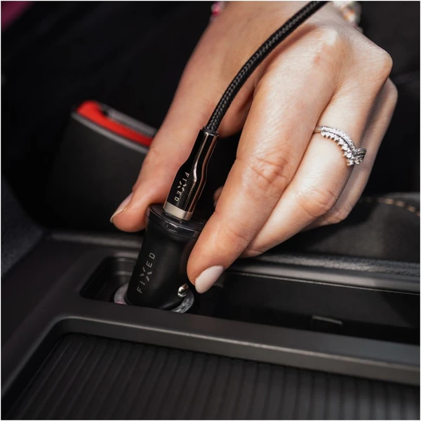 Fixed Autonabíječka S Usb C A Usb Výstupem A Podporou Pd 20w černá