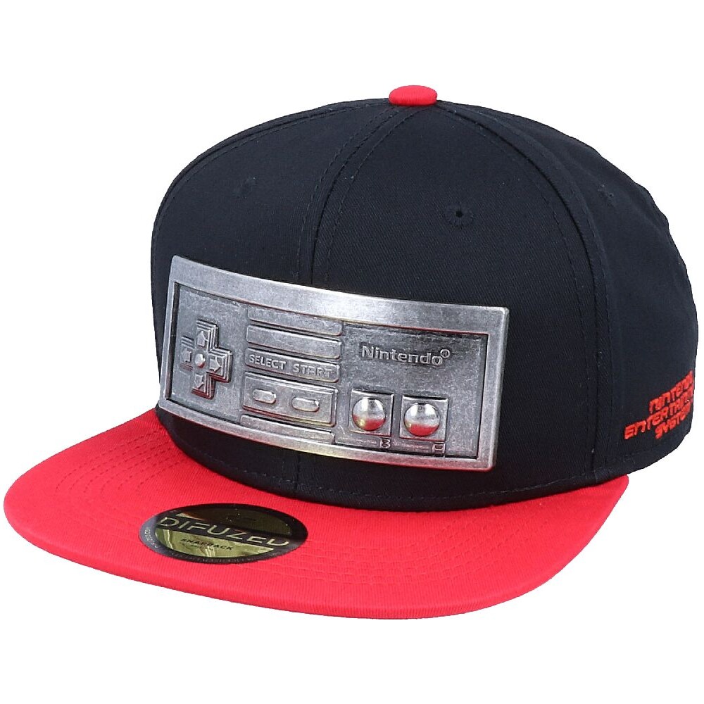 Kšiltovka Nintendo - NES Controller Metal Plate